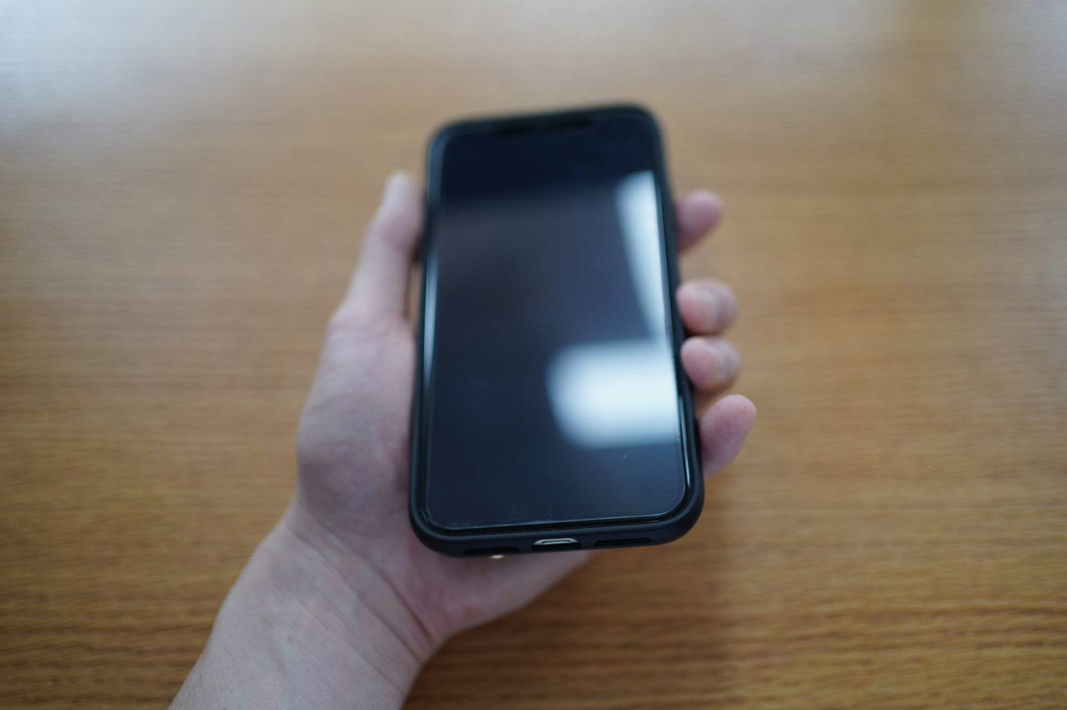 iPhoneにおすすめ！レザーでお洒落なスマホケースはHANATORA | αのEVFが見せる世界